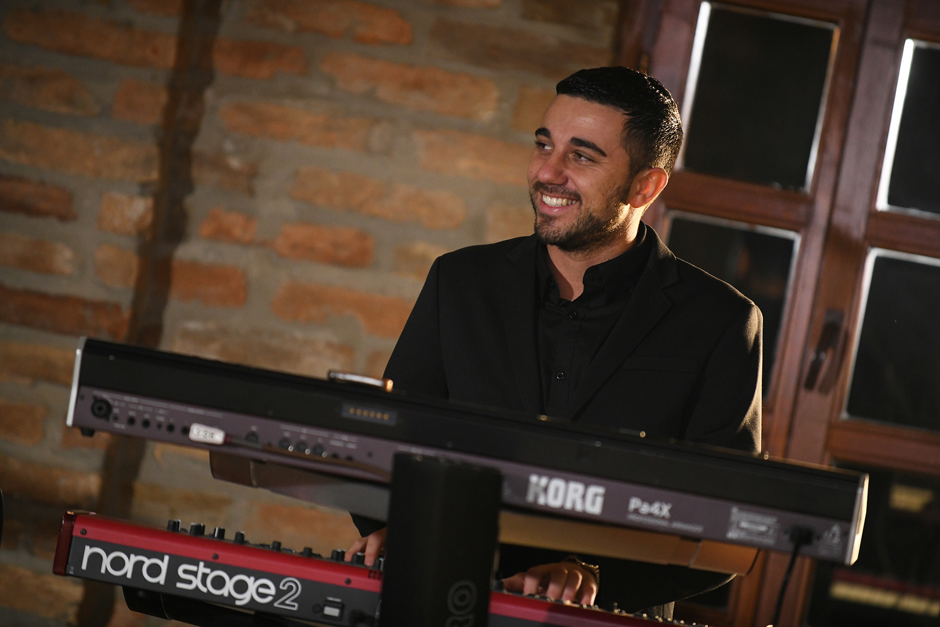 Party Time Bend - Bend za svadbe i poslovne događaje